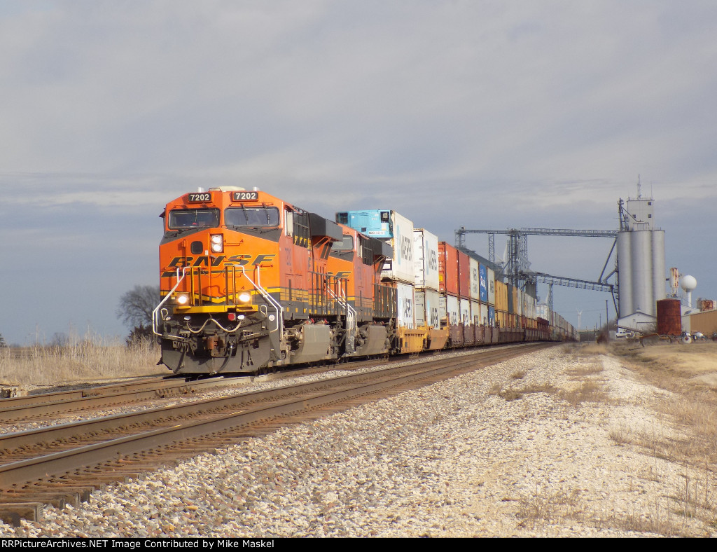 BNSF 7202